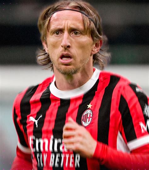 Transfer Mercato ‎قلب دفاع ريال مدريد القادم دين هويسن في مواجهة فردية واحد لواحد أمام مادويكي