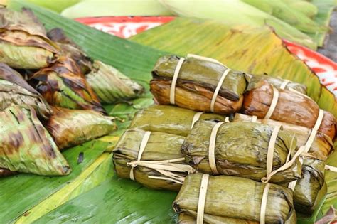 Premium Photo Sticky Rice Wrapped In Banana Leaves