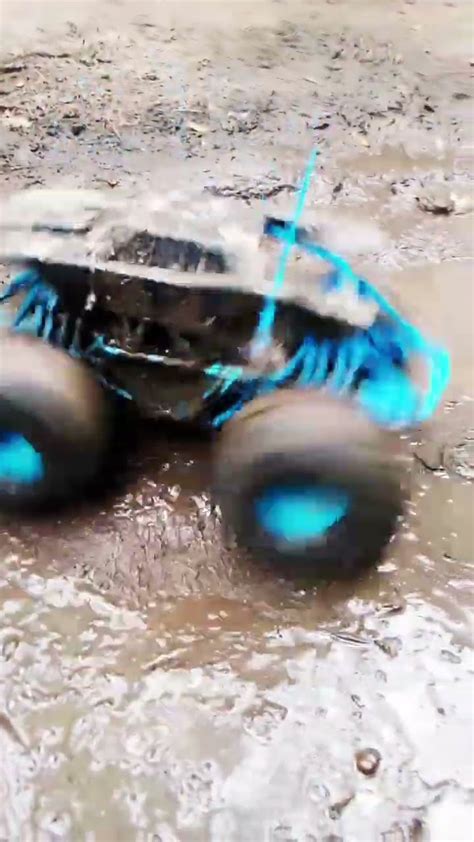 Four Wheel Drive Rc Mud Bogging Youtube