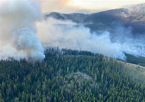 Massive Wildfire Moving Closer To Capital Of Canadas Northwest