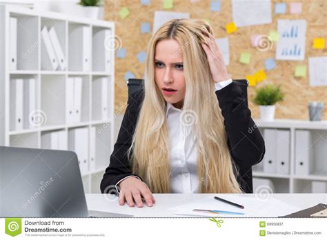 Shocked Businesswoman Stock Image Image Of Light Business 69950837