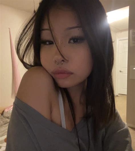 286 Best Nerdy Girls Images On Pholder Freckled Girls Starterpacks