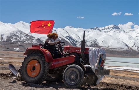 镜观中国特刊丨2020，难忘那抹“中国红”西部决策网国家一类新闻网站