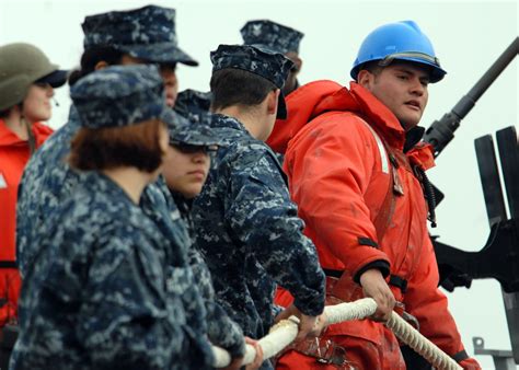 Dvids Images Uss Laboon Action [image 1 Of 2]