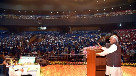 Bihar Cm Nitish Listened Problems In Kisan Samagam And Suggestions