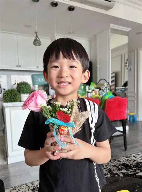 Con Trai Sinh ở Mỹ Của Lương Thế Thành Thúy Diễm Càng Lớn Càng điển