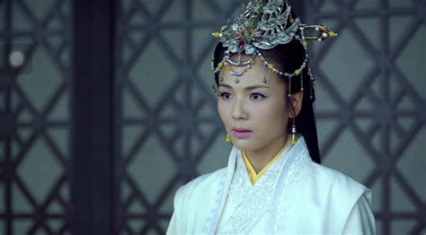 《欢乐颂》热播刘涛蒋欣宋慧乔李英爱 轻松驾驭古装＆现代装的女星【组图】 3
