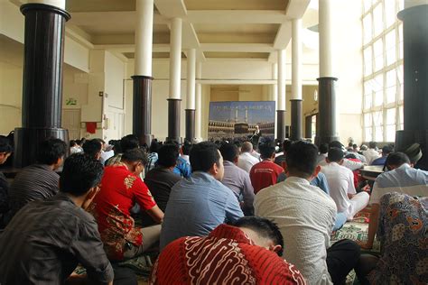 Keutamaan Shalat Jumat Dan Bahaya Meninggalkannya