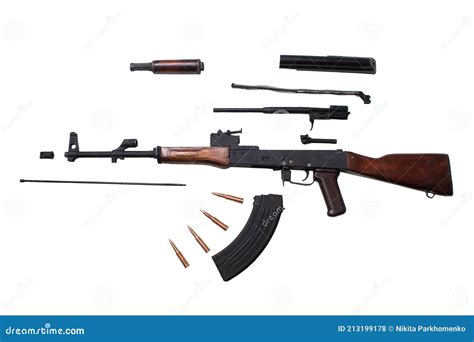 Estrutura Desmontada De Rifle Akm Assault Kalashnikov Isolada Em
