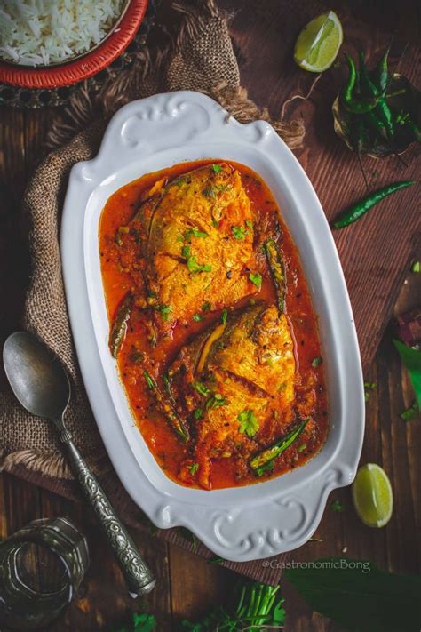 Pomfret Macher Jhal Pomfret Curry Recipe Bengali Fish Recipes