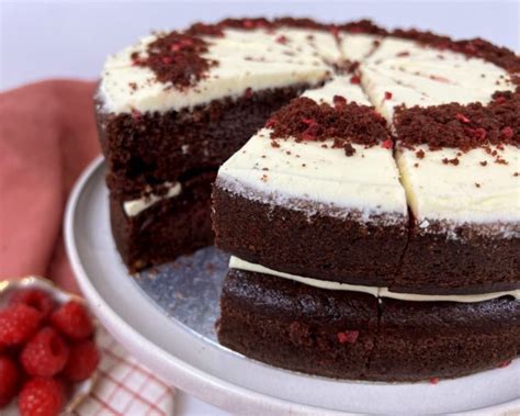 Raspberry Red Velvet Cake 14 Portions The Finest Cake Company