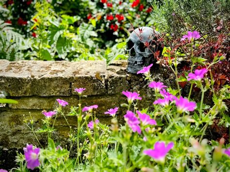 Crossbones Graveyard The Hidden Graveyard Of Sex Workers Urban Adventurer