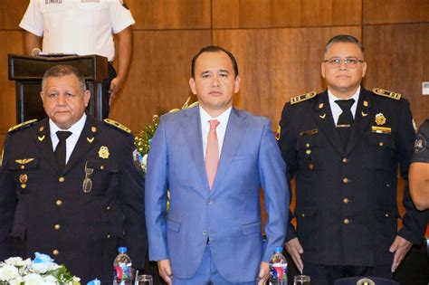 Gobernador Blacio Solemniz Acto De Ascenso De Personal De Cte De El