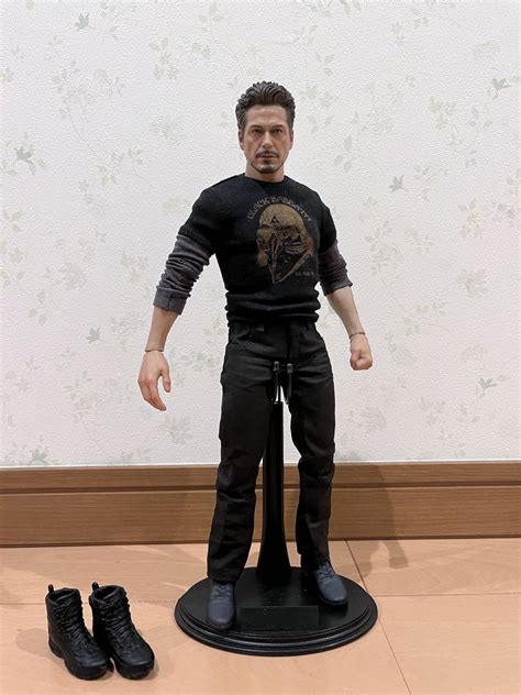 トニー・スターク アベンジャーズ版衣装カスタム ホットトイズ By メルカリ