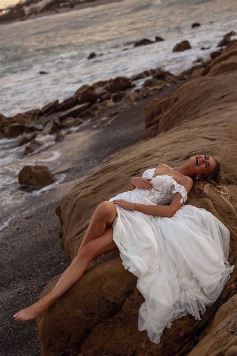 Buy Wedding Dress Keme From The Producer Anna Sposa Group