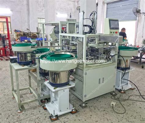 Automatic Pants Hanger Hook Inserting And Clip Assembling Machine