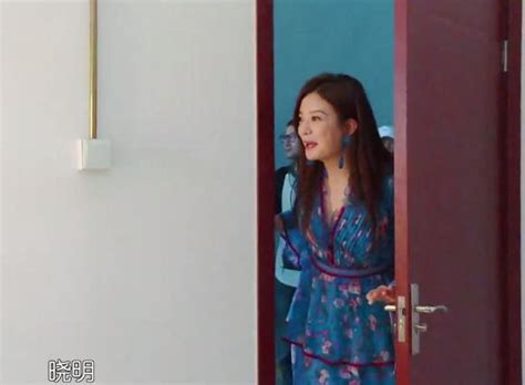 黃曉明盒子趙薇錄製真人秀，曉明說趙薇長得像店長，趙薇神回復 每日頭條