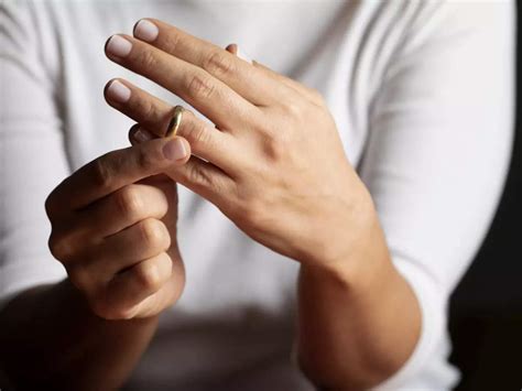 7 Signs You Are Destroying Your Marriage