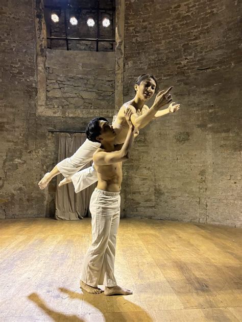 Critique Avignon 2024 Quand Le Corps Sexprime De La Compagnie Chun