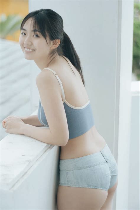 Friday 디지털 사진집 도요타 루나 모기타테 과일 V2ph