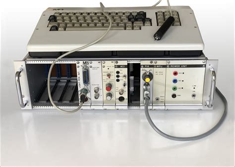 Microcomputer Mc6800 Internet With A Brain