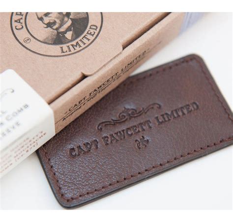 ᐉ 7779 Кожаный чехол для гребня для бороды Captain Fawcett's купить за ...