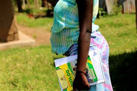 Menina De 13 Anos Grávida Após Sucessivos Abusos Sexuais Do Próprio Pai