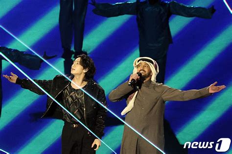 카타르 가수와 월드컵 포문 연 Bts 정국 네이트 스포츠