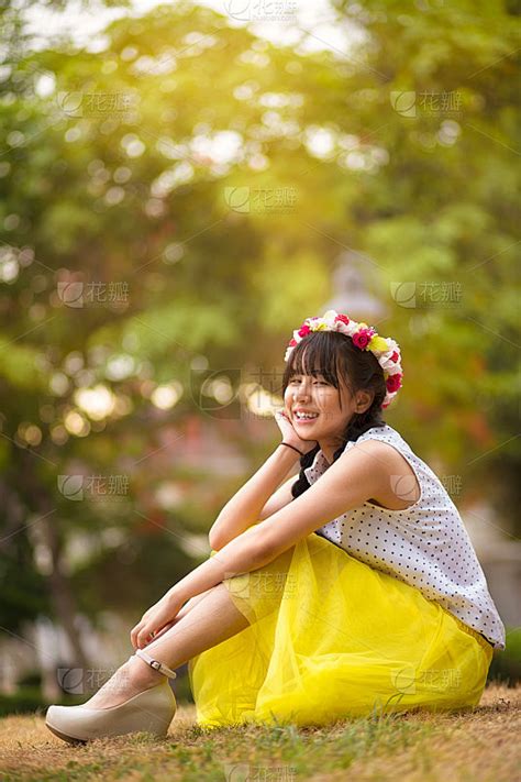 十几岁的亚洲女孩