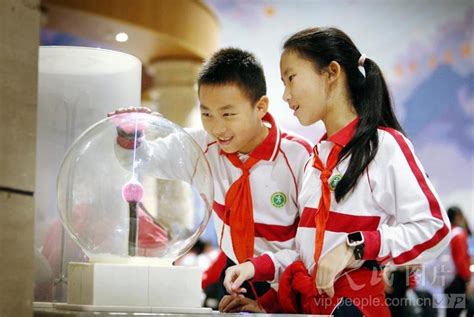 广东科学中心兴起“研学热” 人民图片网