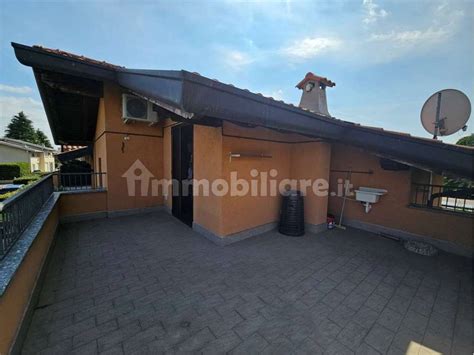 Vendita Appartamento Limido Comasco Trilocale In Via Dante Aligheri