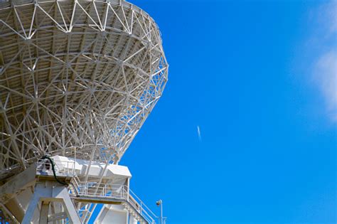 Radiotelescope 안테나 접시 Seti 외계 신호 연구 프로그램 천문대 폴란드의 Torun 전파 기술 Reciver