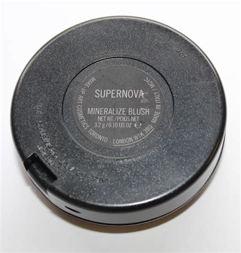 MAC mineralna rumenila DAINTY i SUPERNOVA - MAKEUP ARENA