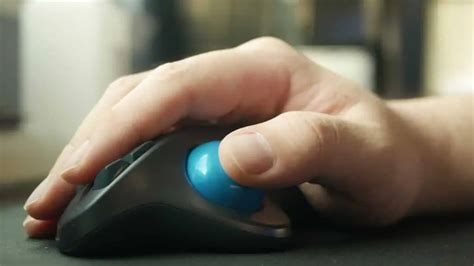 Logitech M Vs M Old Meets New Switch And Click