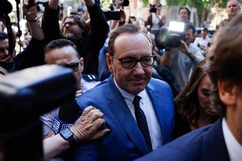 Kevin Spacey Niega Cargos De Agresión Sexual En Londres La Prensa Panamá