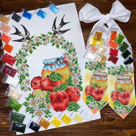 Заготовки Віталіни Вишиванки Спасівський рушник розмір 40 60 см з чеським бісером 750 грн Без