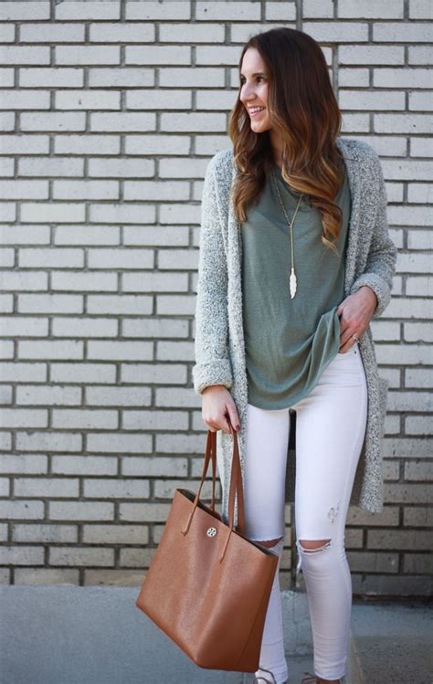 Spring Tee Twenties Girl Style