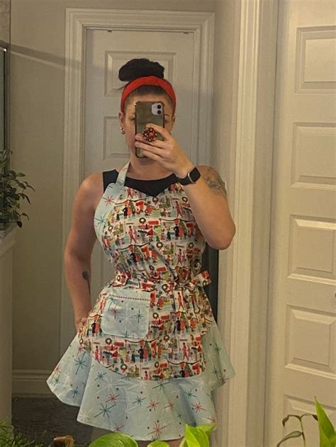 Retro Christmas Apron