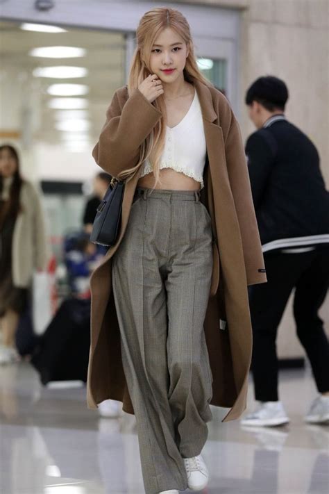 10 Times Blackpinks Rosé Transformed The Airport Into Her Personal