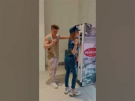 Какая девушка понравилась больше 😍 - YouTube