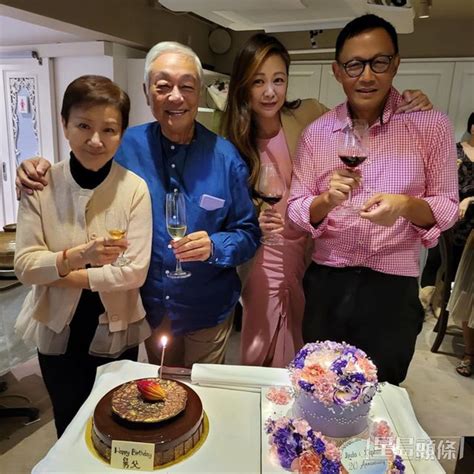42歲陳美詩撞樣嫩版王馨平 百半孫耀威零皺紋打扮回春似小鮮肉 星島日報