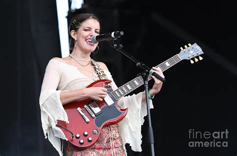 Carlotta Cosials Hinds Photograph By Concert Photos Pixels