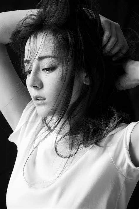 迪丽热巴 高清性感写真 性感照片 迪丽热巴2025最新写真 美女目录网