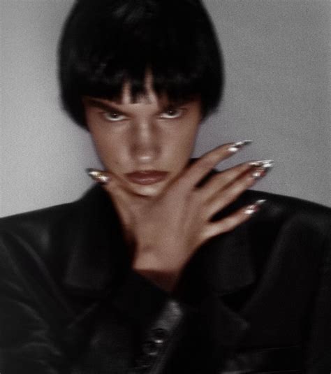 Bee Numéro Netherlands