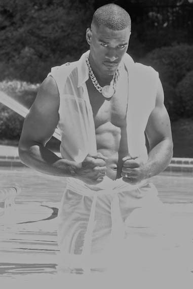 Eye Candy Model Kenyon Glover Essence Essence