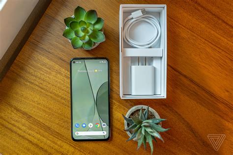 The Google Pixel And Pixel Pro Wont Come With Wall Chargers The