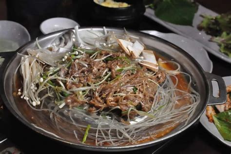 17 Gut Friendly Healthy Korean Recipes To Try This Week
