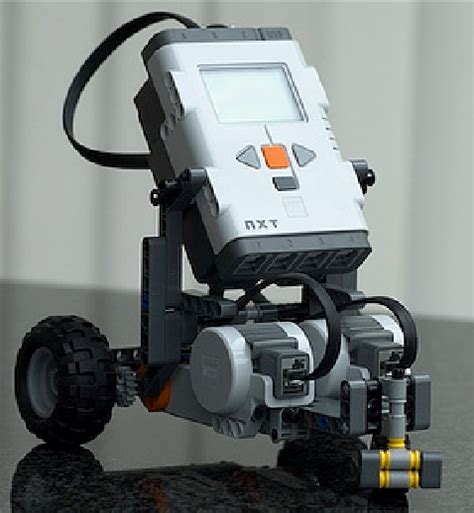 Figure 1 From Lego Mindstorms Nxt Robot Kitleri Ile Robotbilime Giri 3