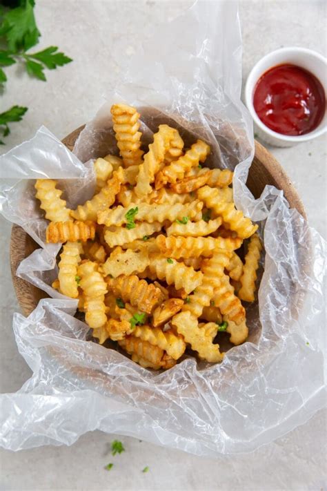 Air Fryer Crinkle Cut French Fries