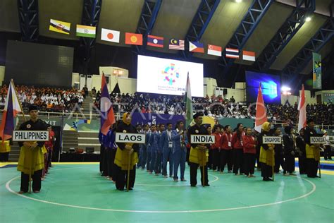 UPACARA PEMBUKAAN PENCAK SILAT ANTARA Foto